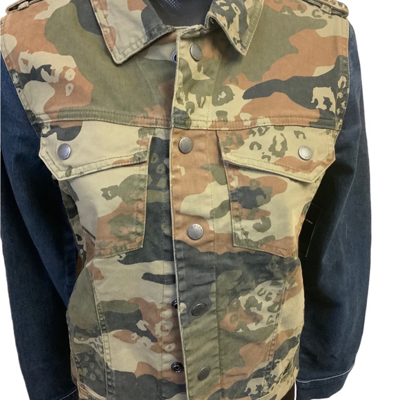 Volcom | Jackets & Coats | Y2k Volcom Camo Jacket Womens Medium Denim ...